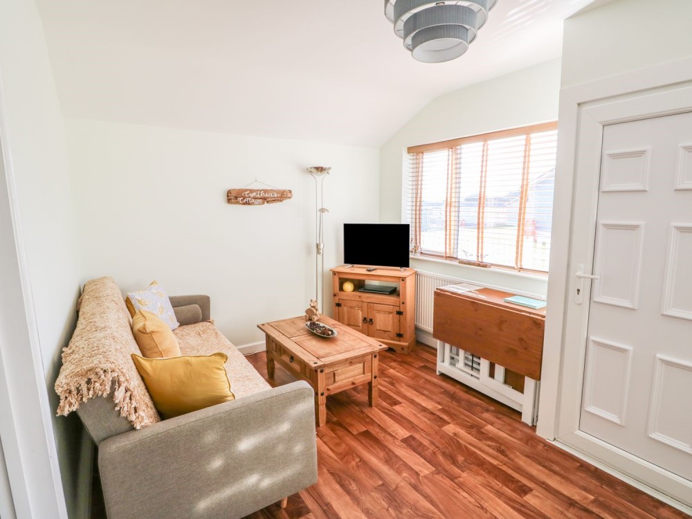 Windmill Cottage for Self Catering Holidays | Mundesley Holiday Village